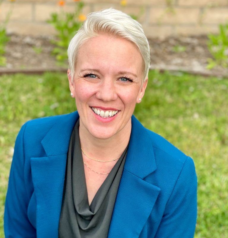 Courtney Ellis – faith. friendship. birds. life.